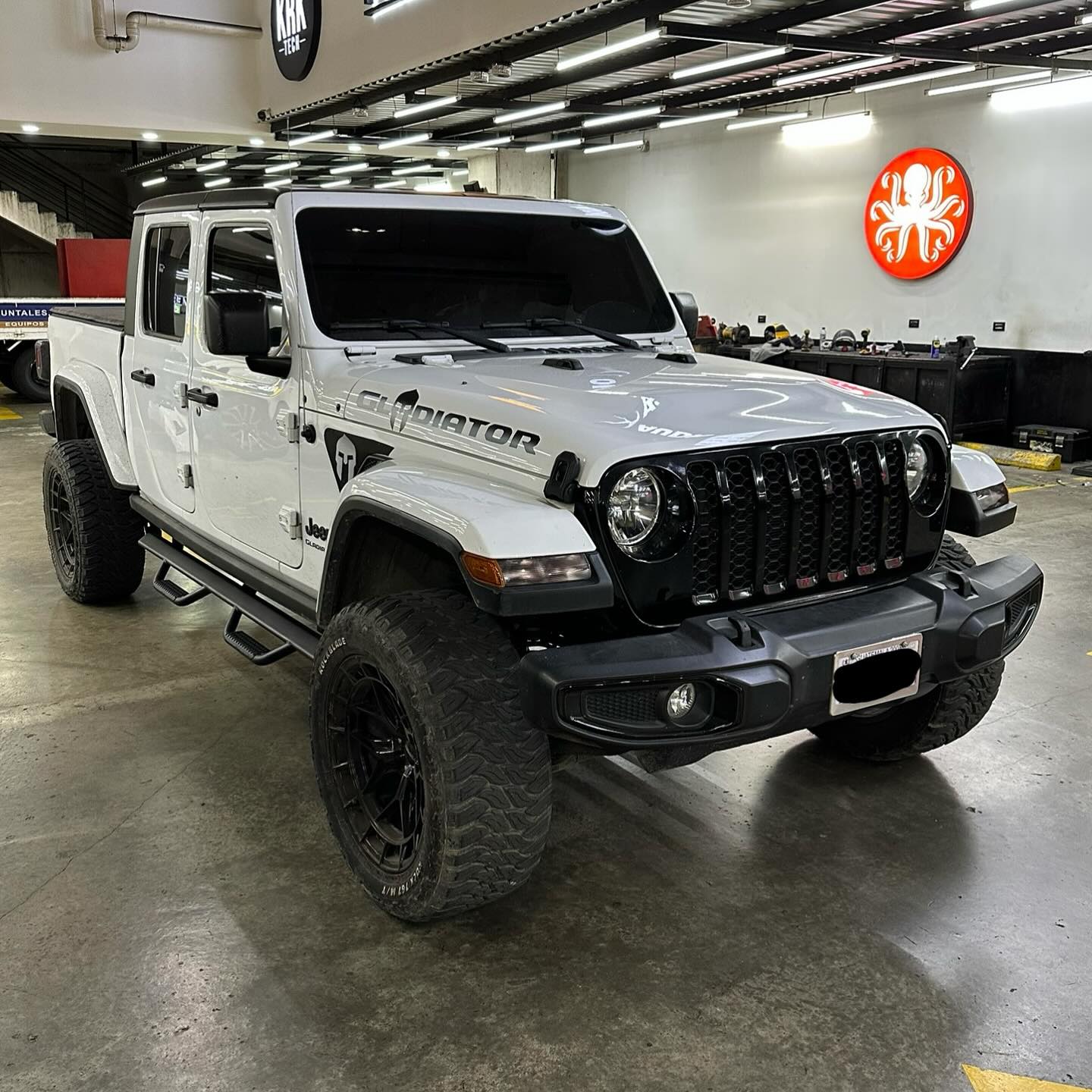 Jeep Gladiator Side Steps for sale in Nairobi - PickUp Store Kenya
